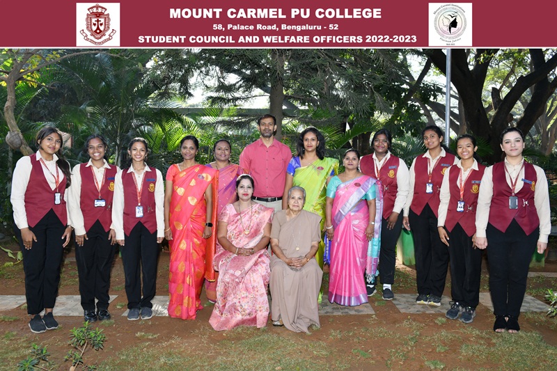Mount Carmel PU College